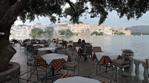 Hotel Amet Haveli Udaipur Tours of India